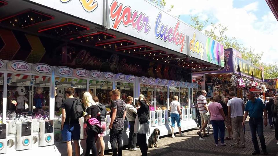 Kermis spellen huren ? Kermisattracties huren doe je bij Fun Factor ...